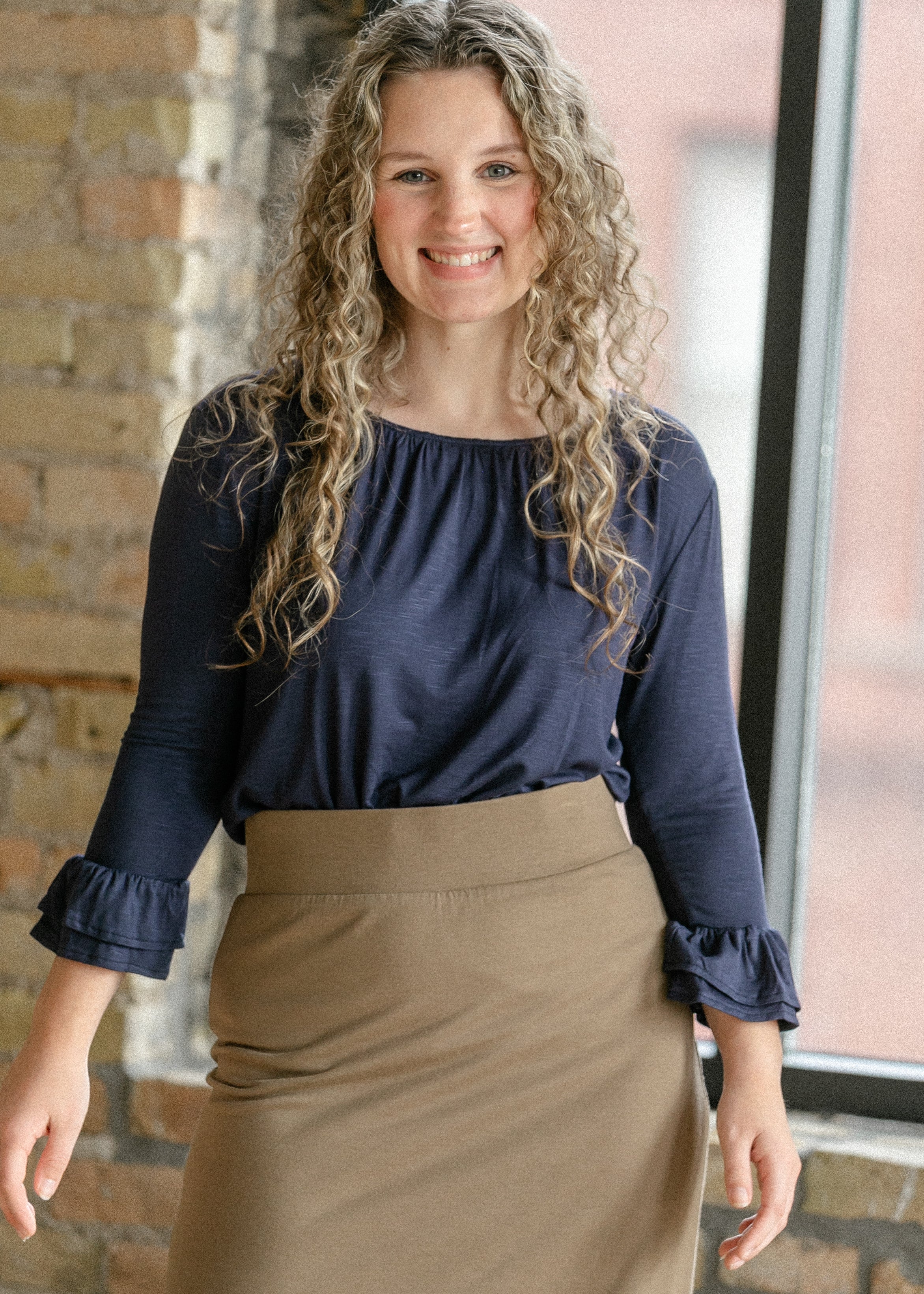 Essential Navy Ruffled 3/4 Sleeve Top – Inherit Co.